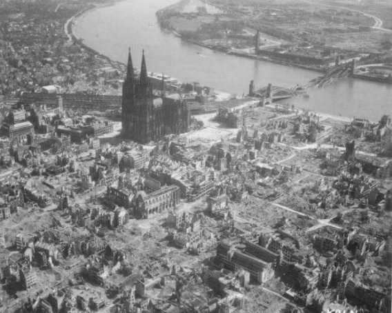 Highest Scoring Night Ace – German Major Heinz-Wolfgang Schnaufer – 121 ...